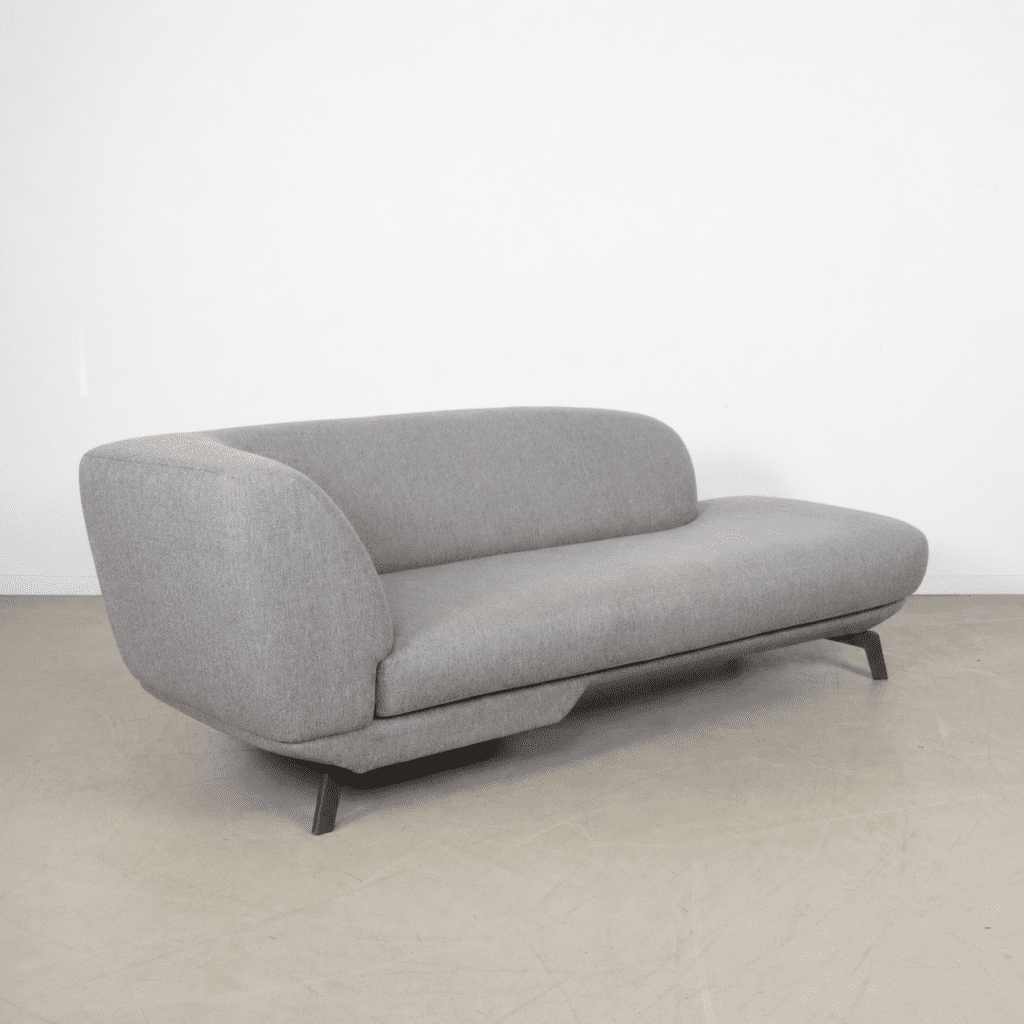 Leolux Flint Divan Bank 2,5-Zits Grijs Stof + Hocker - Zillions: nieuw ...